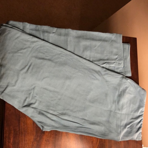 LuLaRoe | Pants & Jumpsuits | Lularoe Solid Os Leggings | Poshmark